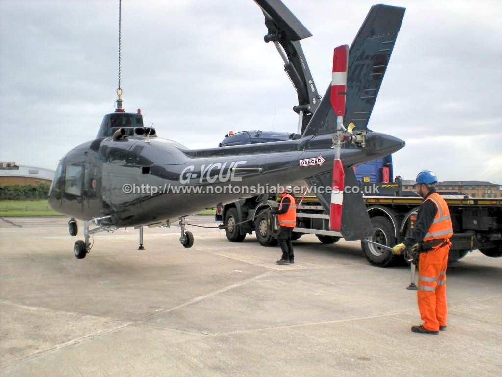 Helicopter Transportation Blackpool Airport Lorry Mounted Cranes